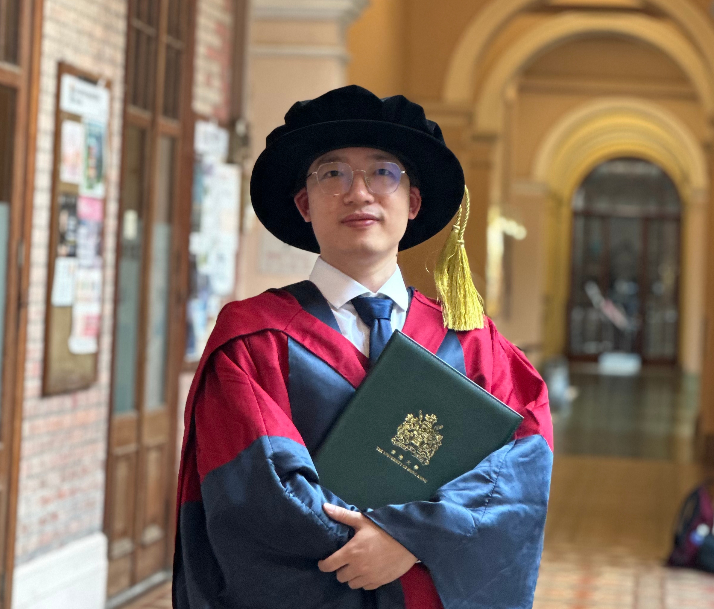 Zhenglong Li